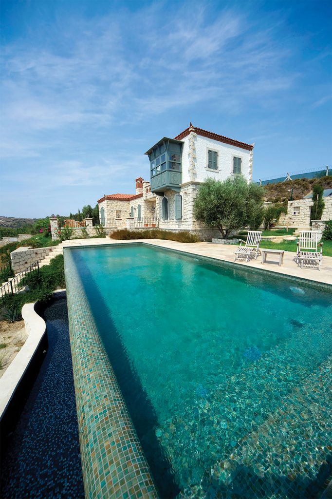 Carbon Lagoon Glass Mosaic – Amare Mosaic